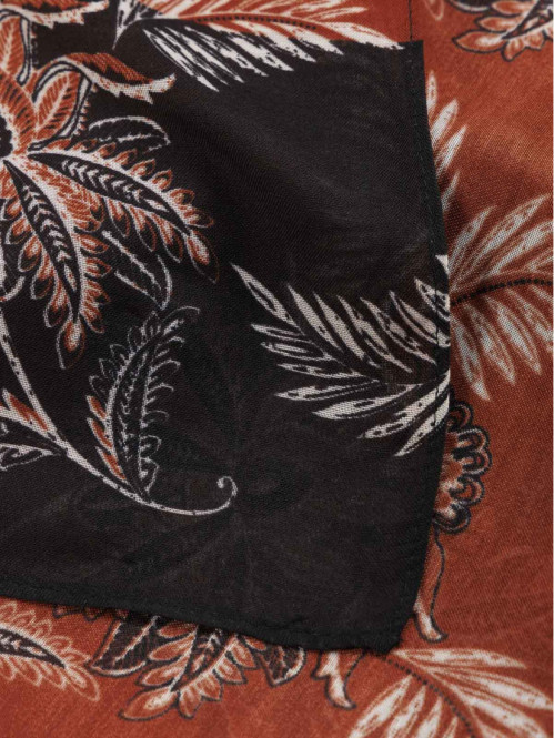 Foulard motif végétal femme